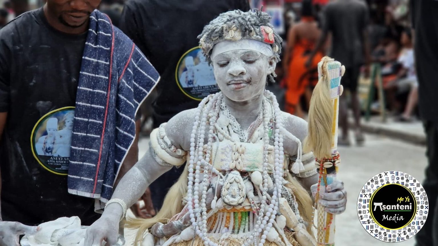 Traditional priests and priestesses mourn Asantehemaa - Kapital Radio